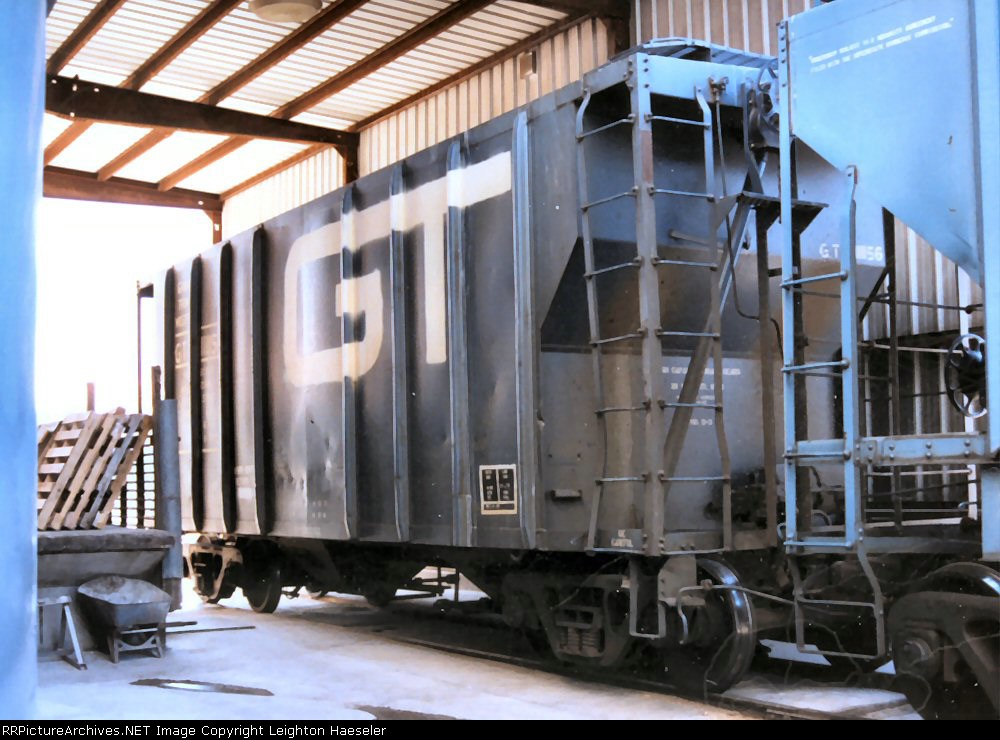GTW 111156 in the unloading bay at K&L Feed Cotp.